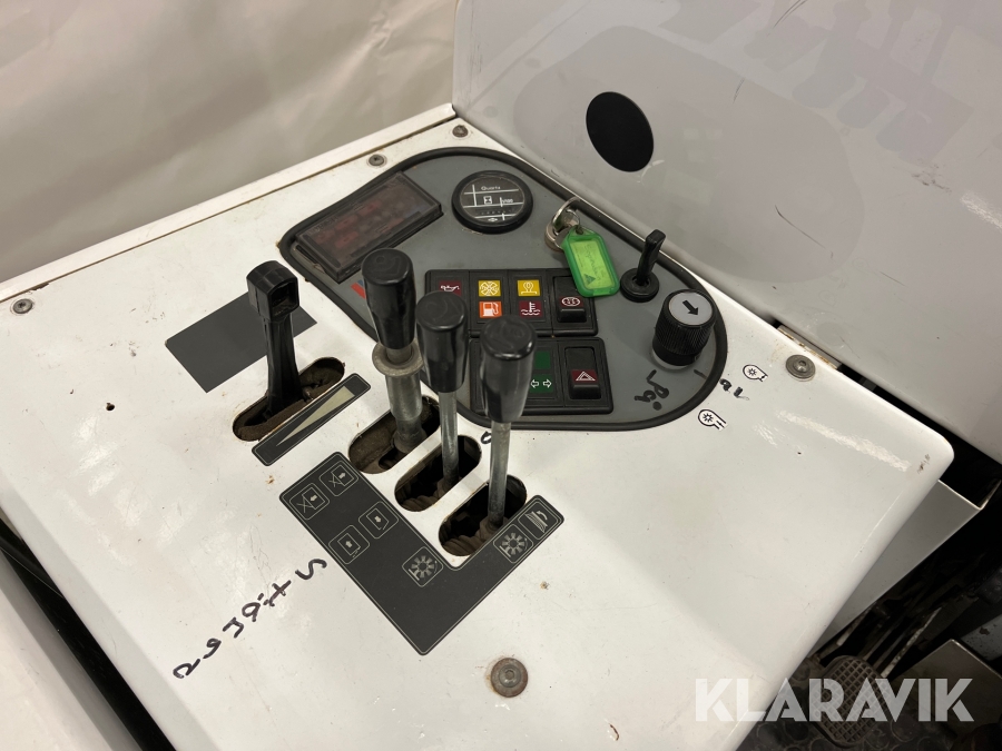 Sopmaskin Dulevo 1300DL, Järfälla, Klaravik auktioner