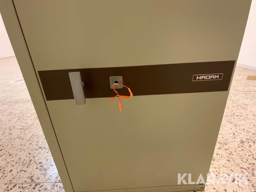 Klaravik Auktioner | Kassaskåp Hadak Mod 714