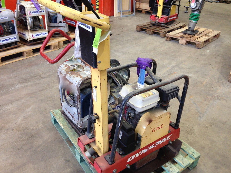 Klaravik Auktioner | Vibroplatta Vibratorplatta DYNAPAC LG160