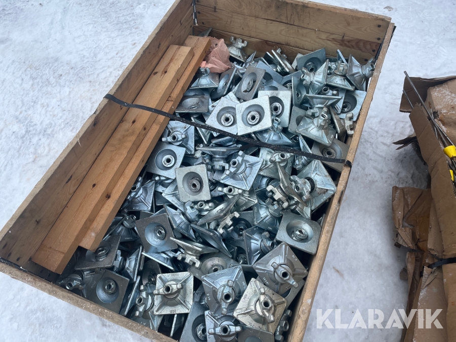 Formlås och distanser för väggjutning, Skellefteå, Klaravik