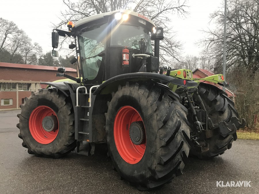 Claas Xerion 3300 Trac VC