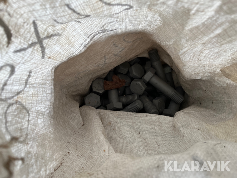 Bult och mutter, Linköping, Klaravik auktioner