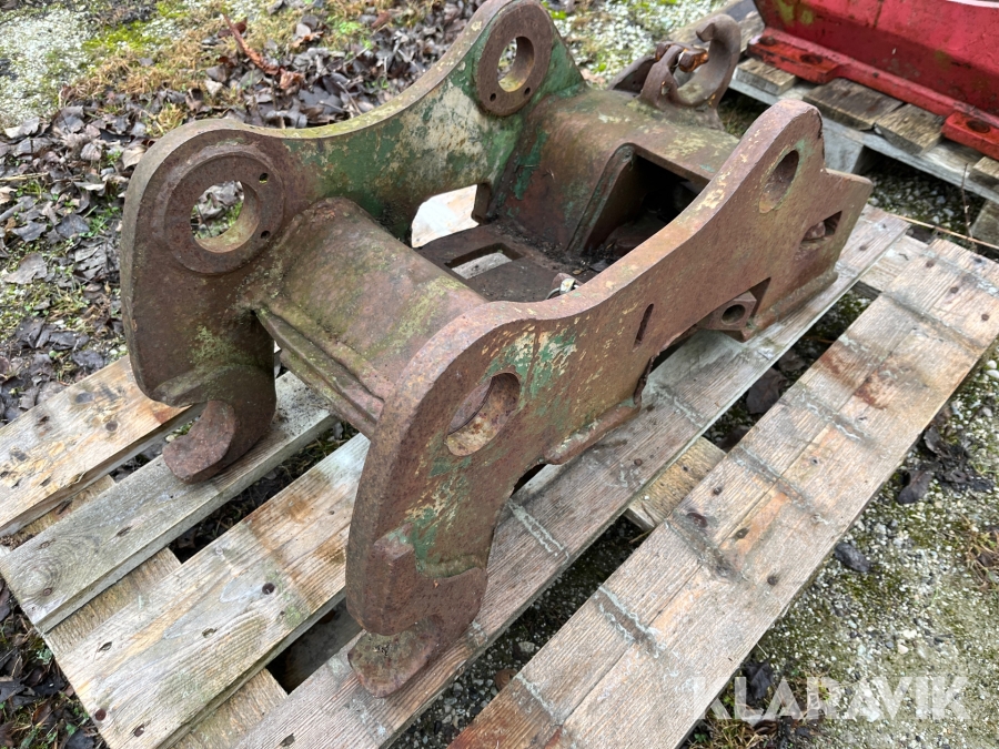 Mekanisk maskinfäste, Gotland, Klaravik auktioner