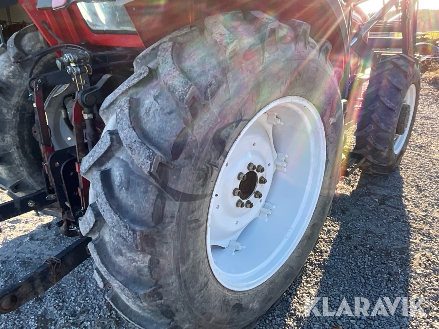 Traktor med lastare Unique Traktor UT954, Strängnäs, Klaravi