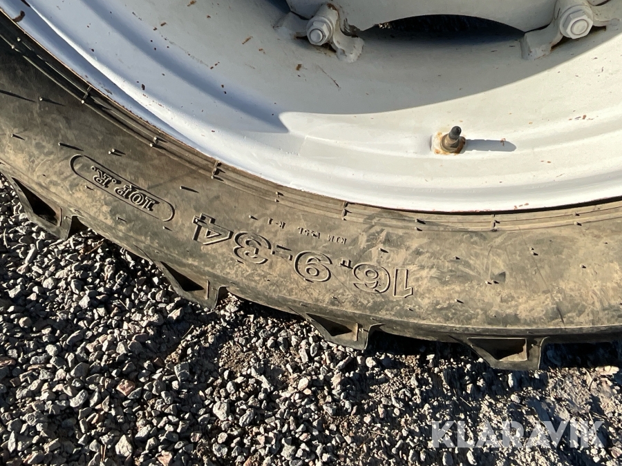 Traktor med lastare Unique Traktor UT954, Strängnäs, Klaravi