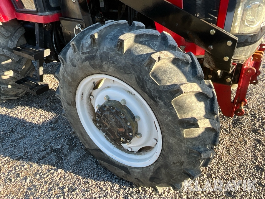 Traktor med lastare Unique Traktor UT954, Strängnäs, Klaravi