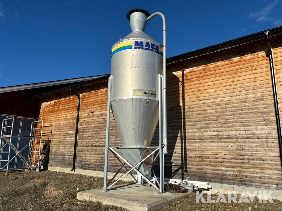 Fodersilo Mafa, Berg, Klaravik auktioner