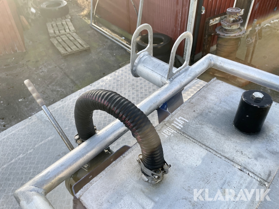 Flytande septiktank Mobimar Septikon, Tanum, Klaravik auktio