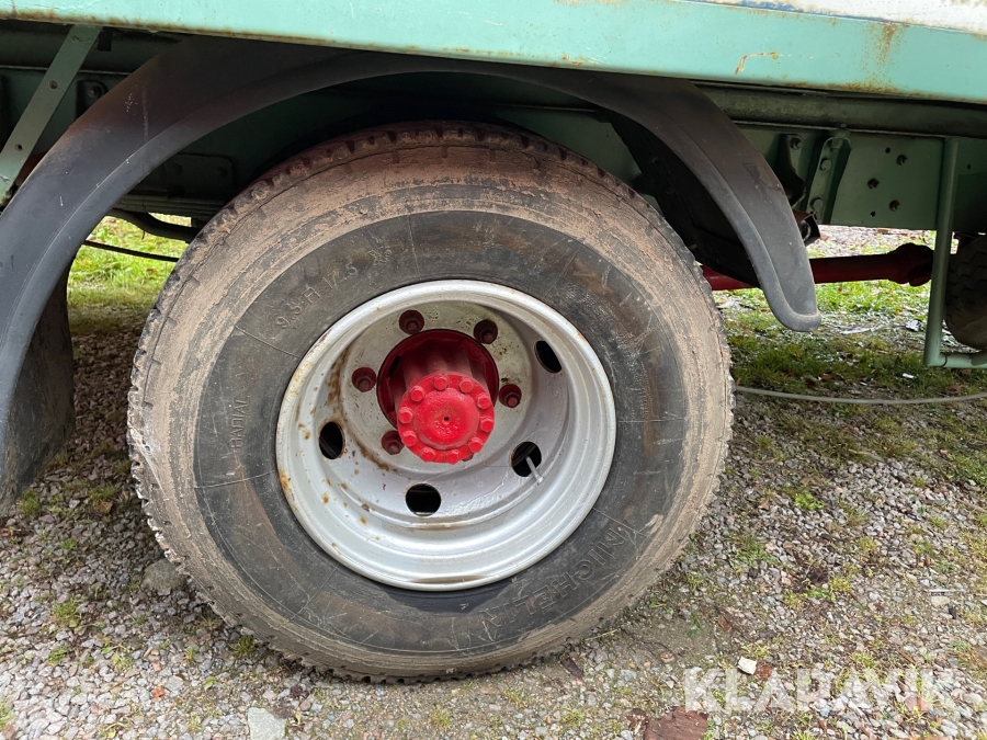 Veteranlastbil Volvo F408, Karlskrona, Klaravik auktioner