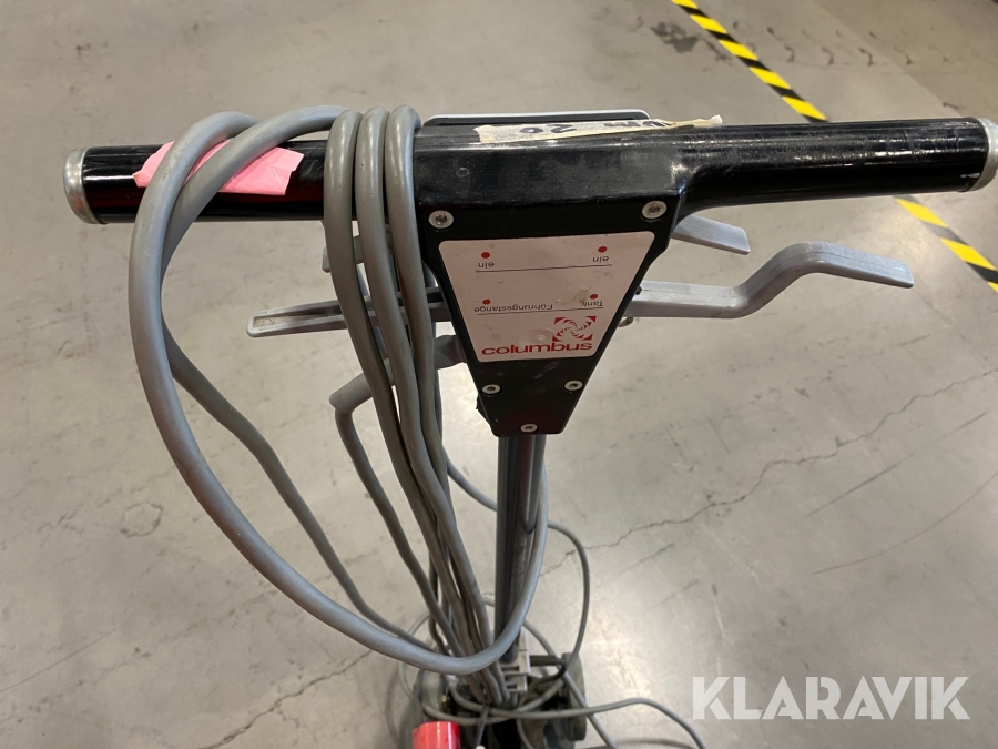 Klaravik Auktioner | Skurmaskin Columbus E 430 thermo