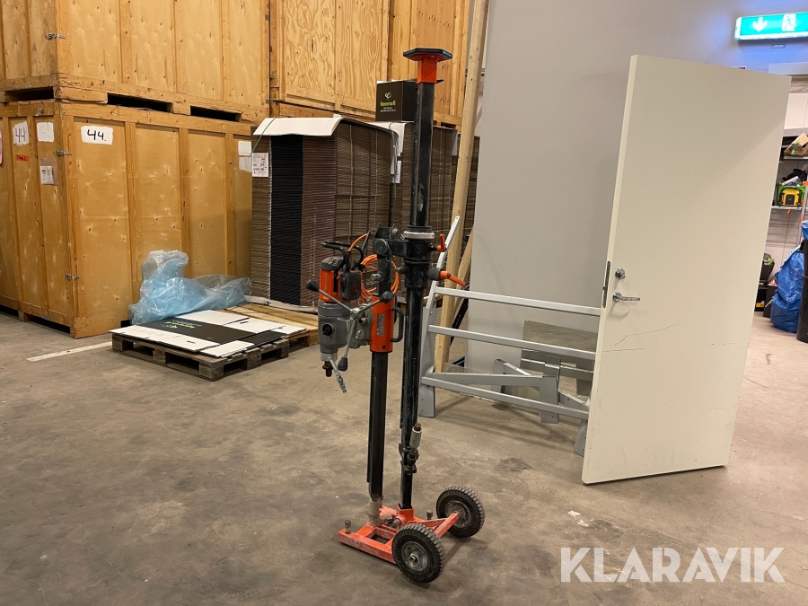 Betongborr på stativ Husqvarna DM430, Göteborg,