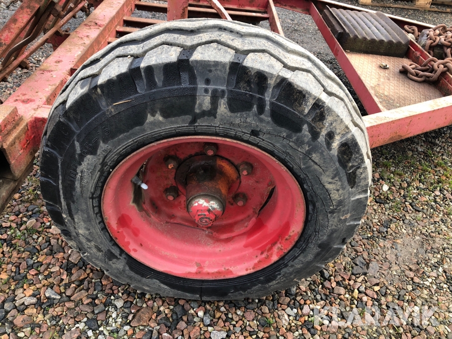 Klaravik Auktioner | Krokpinnsharv Lilla Harrie 10 meter med spårluckrare