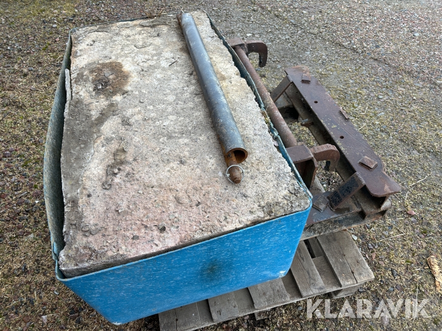 Motvikt 850kg, Tierp, Klaravik auktioner