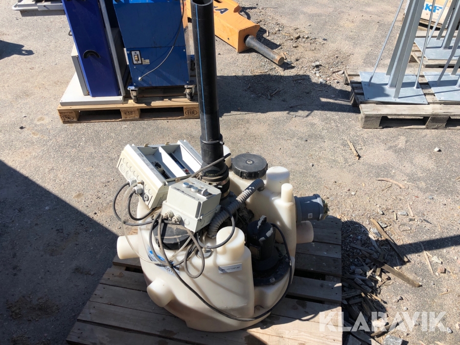 Klaravik Auktioner | Spillvattenpump Sanimat 1001/2