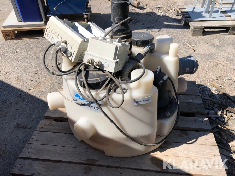 Klaravik Auktioner | Spillvattenpump Sanimat 1001/2
