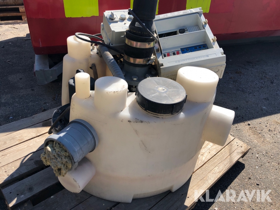 Klaravik Auktioner | Spillvattenpump Sanimat 1001/2