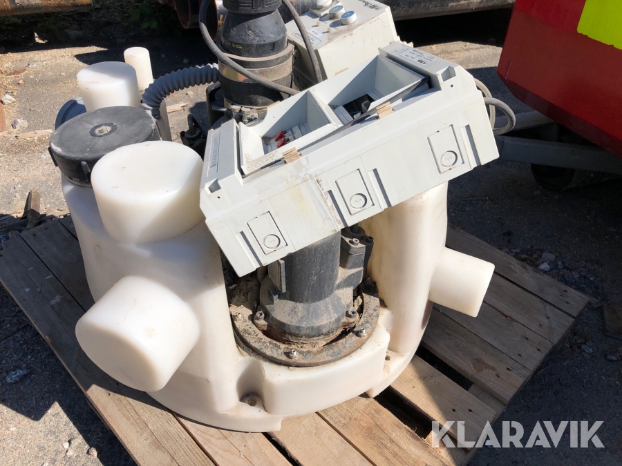 Klaravik Auktioner | Spillvattenpump Sanimat 1001/2
