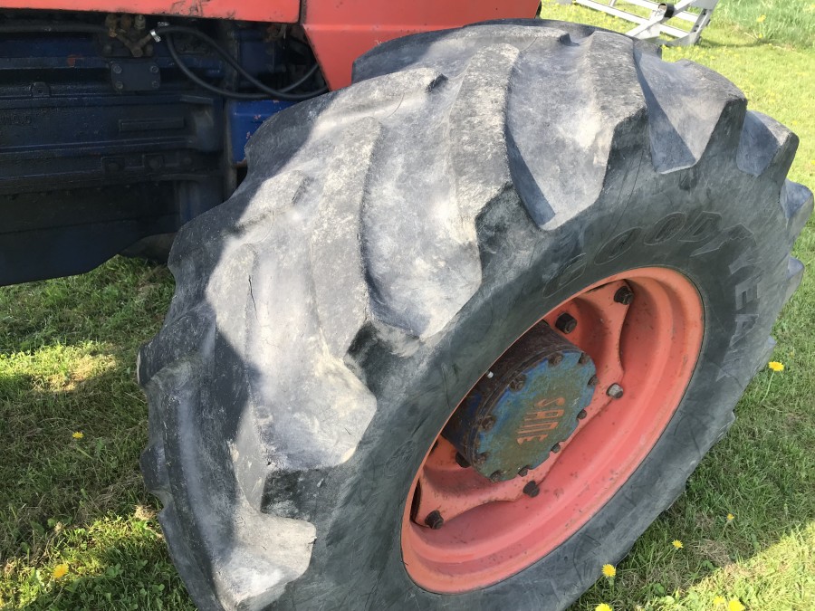 Klaravik Auktioner | Traktor Same Tiger 100