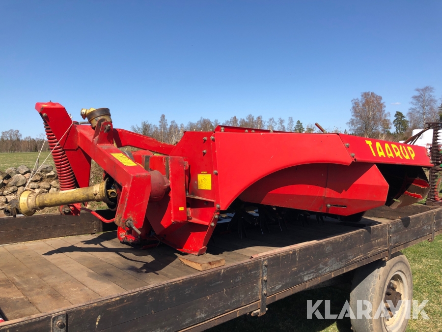 Klaravik Auktioner | Rotorslåtterkross Taarup 305