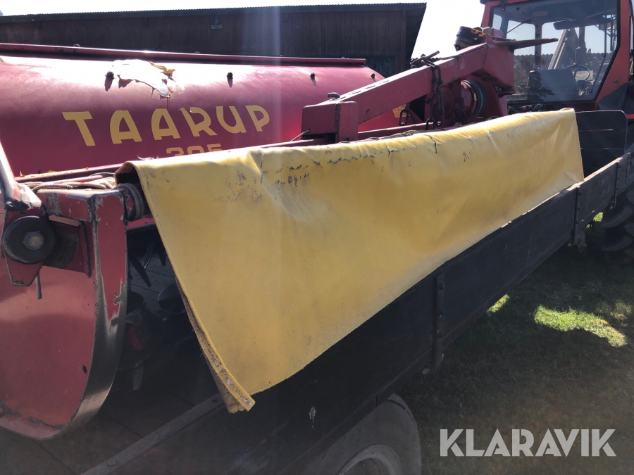 Klaravik Auktioner | Rotorslåtterkross Taarup 305