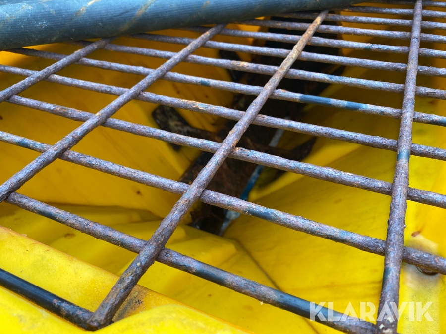 Klaravik Auktioner | Saltspridare Snowex V-Maxx 7550