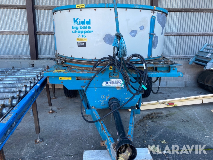 Klaravik Auktioner | Halmhack Kidd big bale chopper 7-16