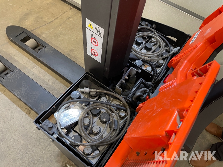 Ledstaplare Toyota SWE080L, Norrköping, Klaravik auktioner