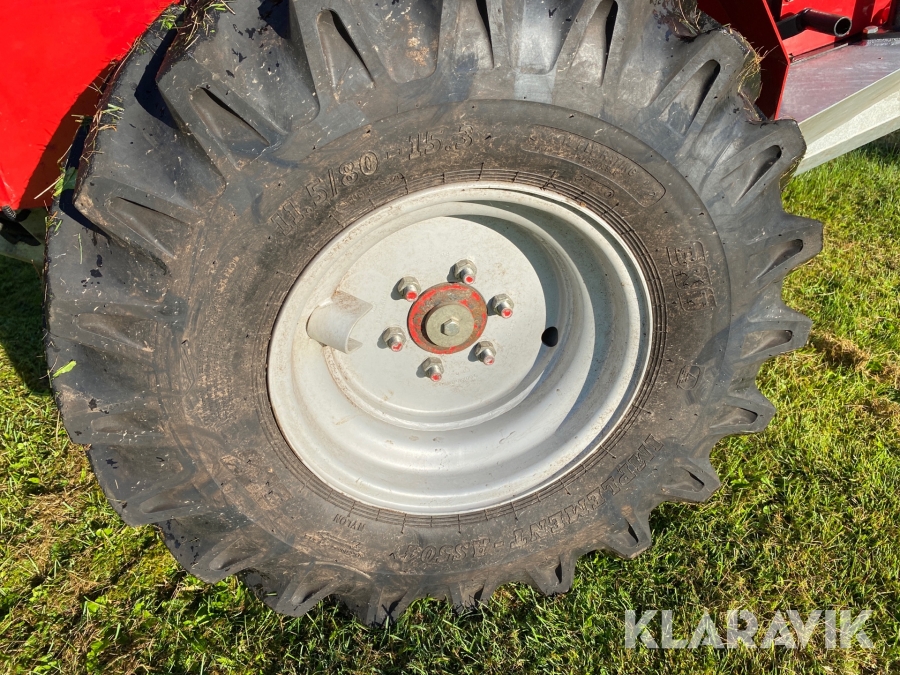 Skotare Bison 6000 4WD med dollykärra