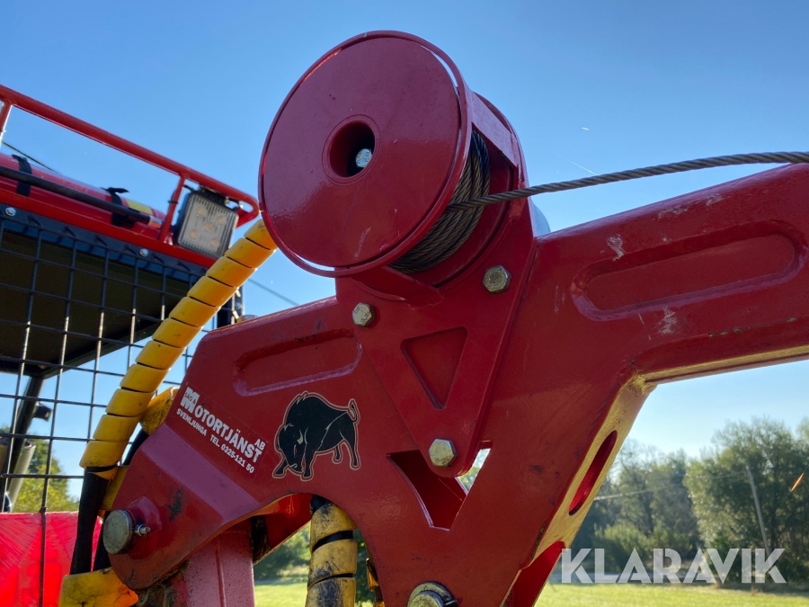 Skotare Bison 6000 4WD med dollykärra