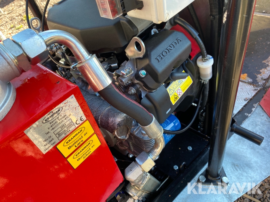 Skotare Bison 6000 4WD med dollykärra