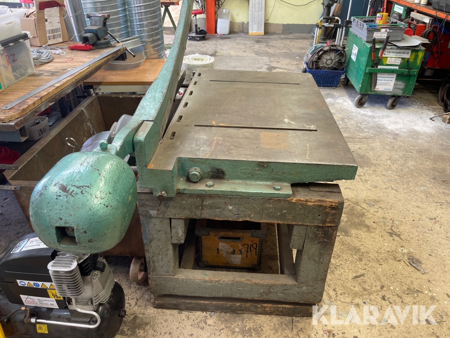 Slagsax, Ale, Klaravik auktioner