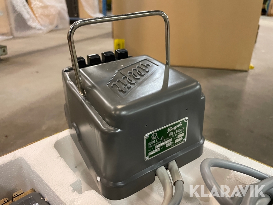 Däckkärare Uillfit Royal, Karlstad, Klaravik auktioner