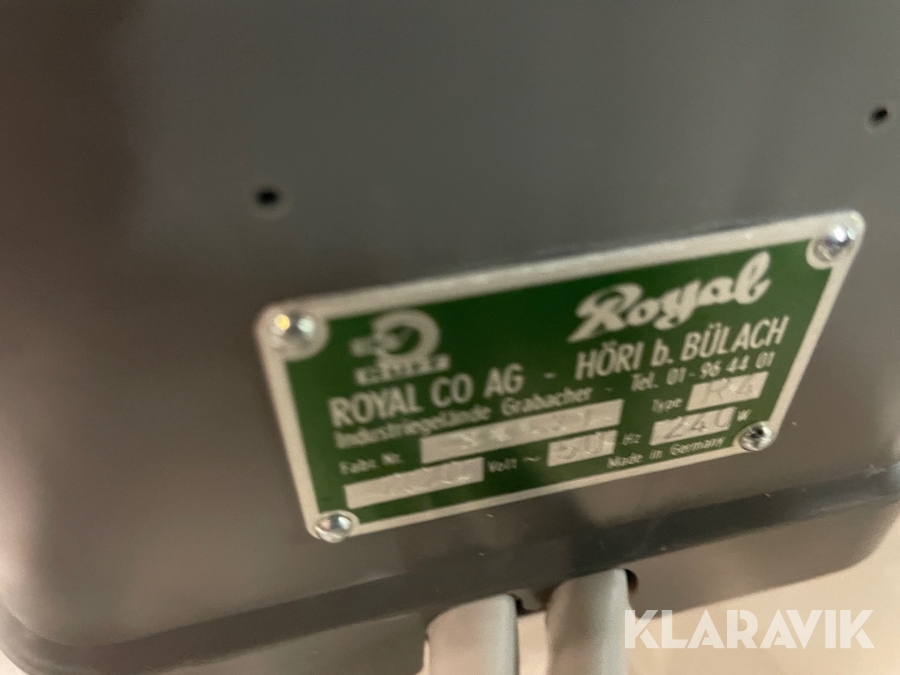 Däckkärare Uillfit Royal, Karlstad, Klaravik auktioner