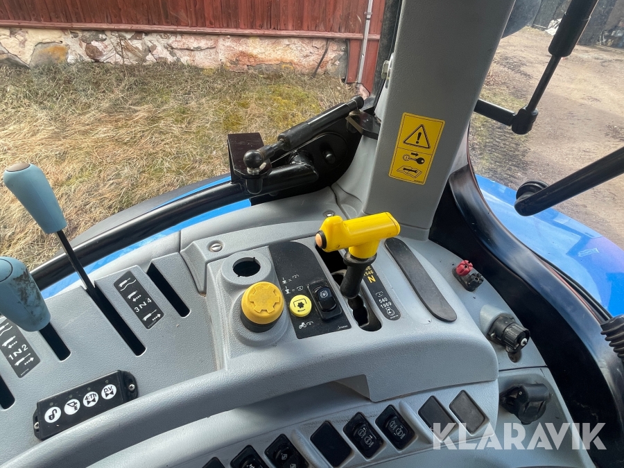 Traktor New Holland T6.140, Säter, Klaravik auktioner