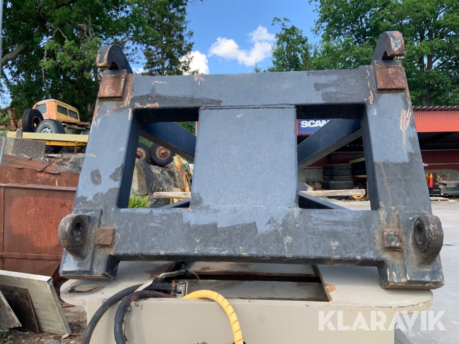 Kranarm Stora BM, Eskilstuna, Klaravik auktioner