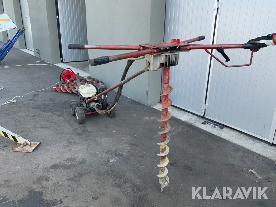 Jordborr Little Beaver, Nybro, Klaravik auktioner