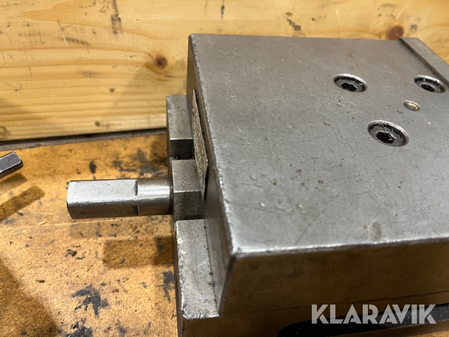 Maskinskruvstycke Demanders, Boxholm, Klaravik auktioner