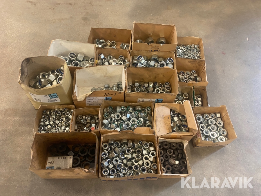 Parti med bult & mutter, Sandviken, Klaravik auktioner