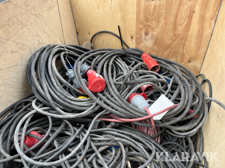 Kablar stort parti, Jönköping, Klaravik auktioner
