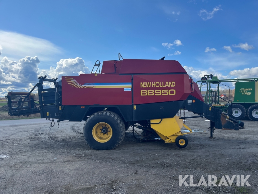 Fyrkantspress New Holland BB950, Örebro, Klaravik auktioner