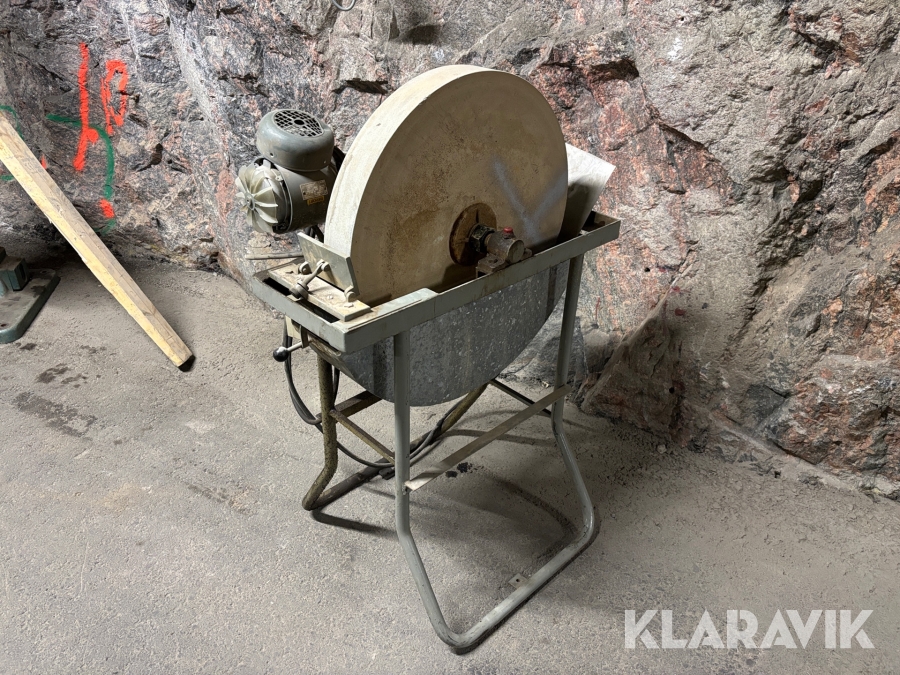 Slipsten, Nacka, Klaravik auktioner