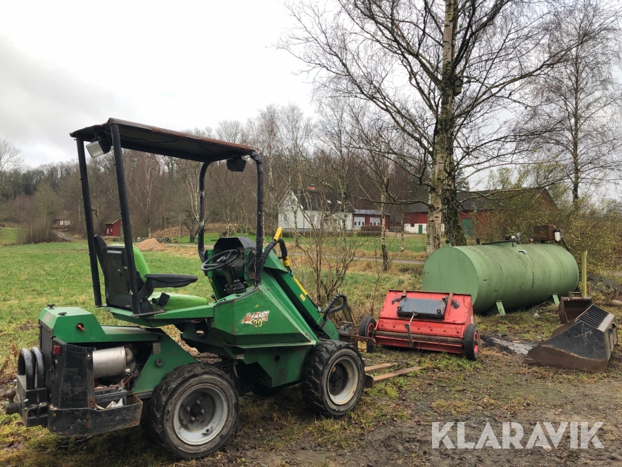 Minilastare Avant 520