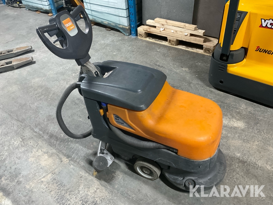 Skurmaskin Taski Swingo 455, Malmö, Klaravik auktioner