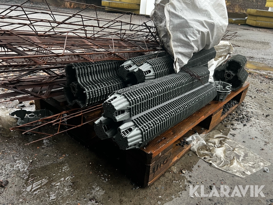 Blandade distanser till armering, Göteborg, Klaravik auktion