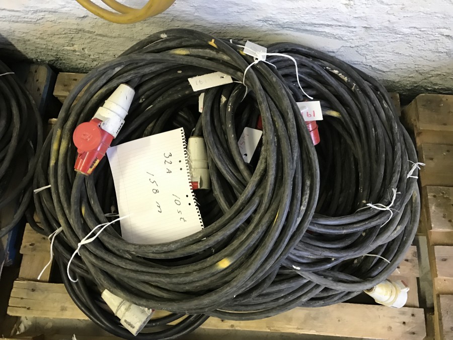 Klaravik Auktioner | Elkabel 32A