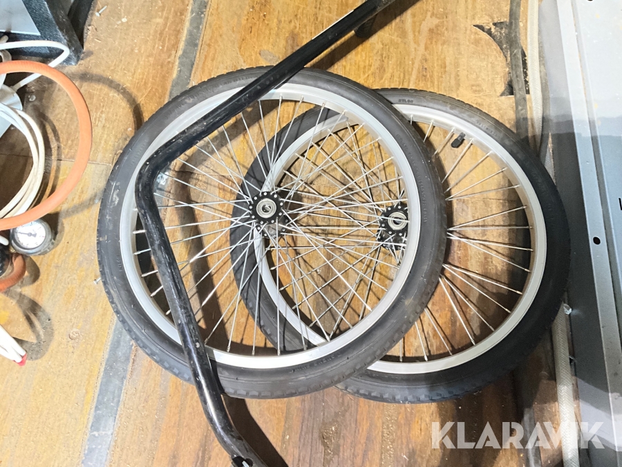 Cykelhjul för släp med fäste, Stockholm, Klaravik auktioner