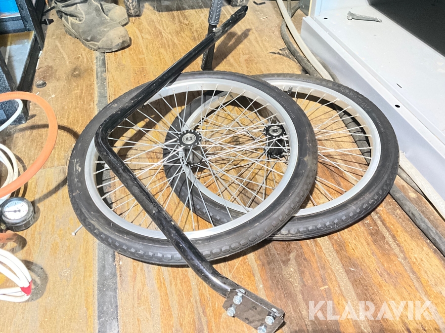 Cykelhjul för släp med fäste, Stockholm, Klaravik auktioner