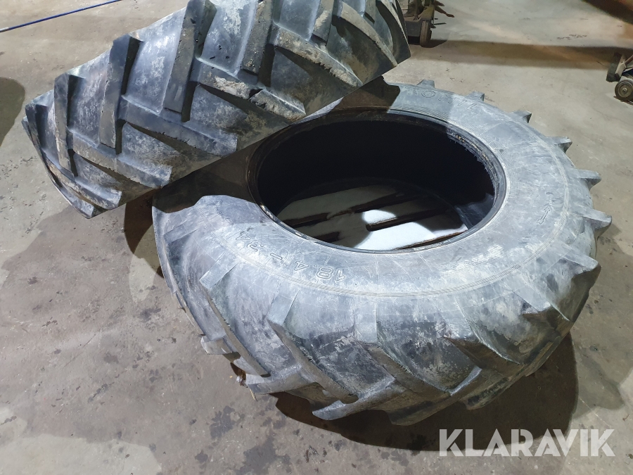 Traktordäck 2 st Stomil 18.4-34, Karlstad, Klaravik auktione