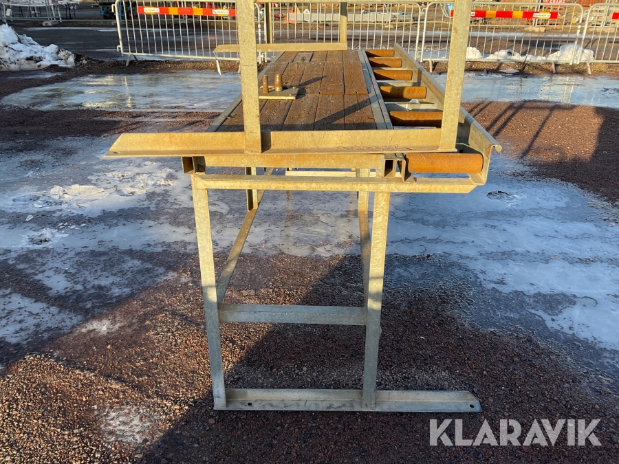 Bänk Bendof 2,5 m, Jönköping, Klaravik auktioner