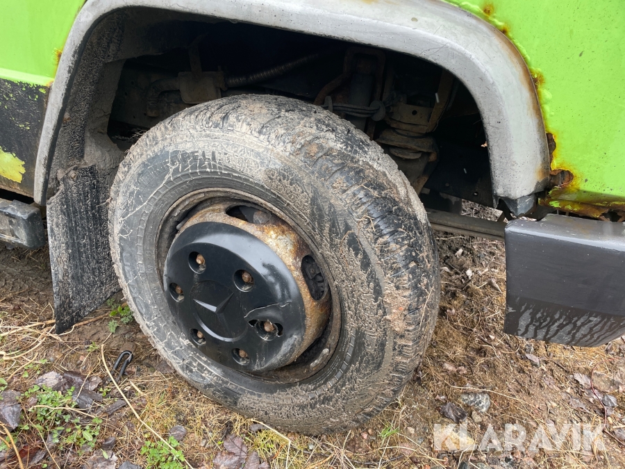 Skåpbil Mercedes-Benz 614, Arvika, Klaravik auktioner